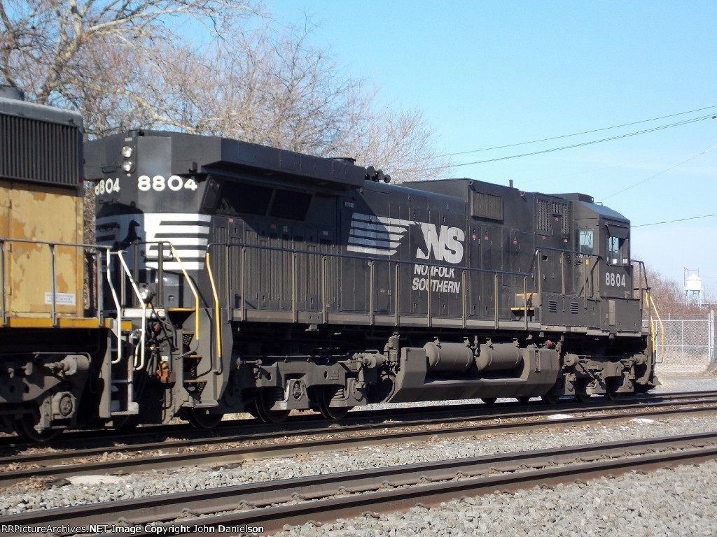 NS 8804